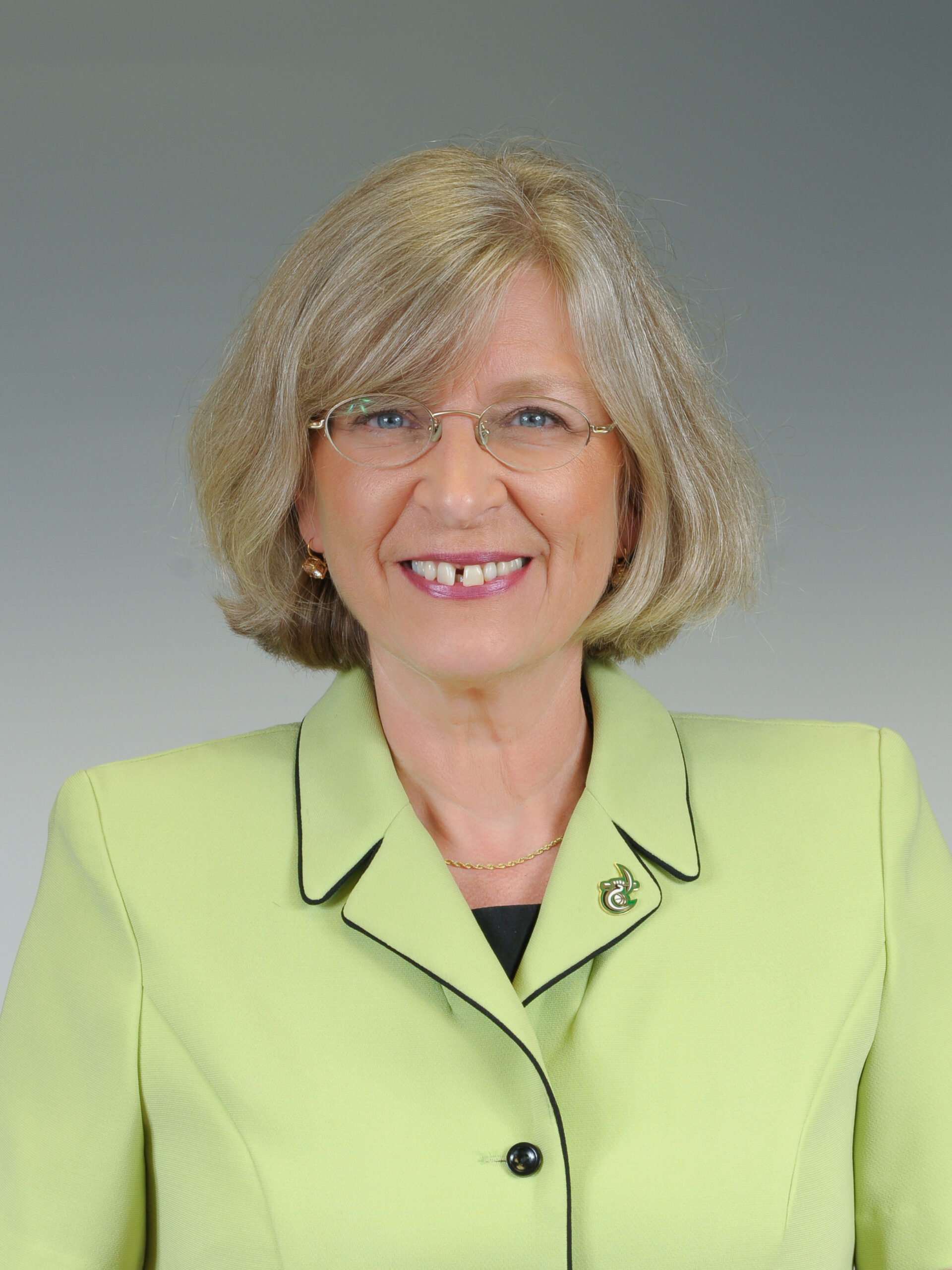 Botanical Gardens | Ruth Burnett: Silky Camellia